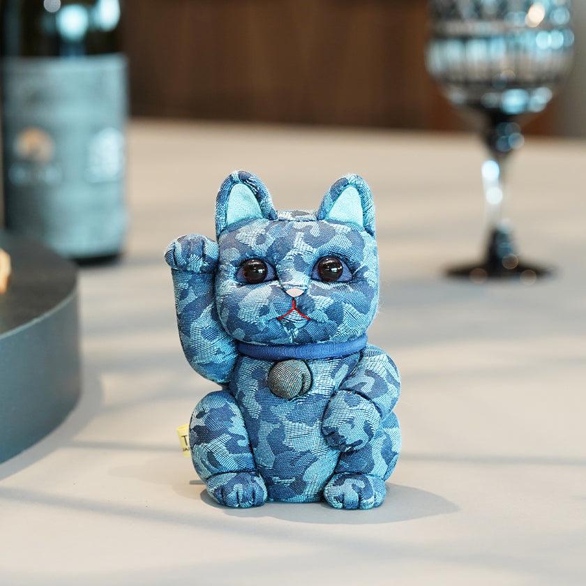 [BECKONING (LUCKY) CAT] MANEKI NEKO | EDO ART DOLLS | KAKINUMA DOLLS ...